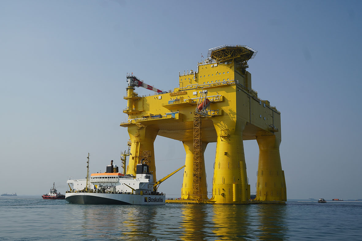 DolWin epsilon converter station on the sea route to Norway - First ...